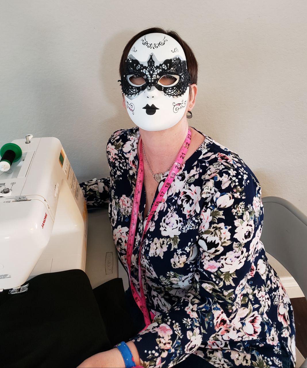 Seamstress dixie – Fox & Hare